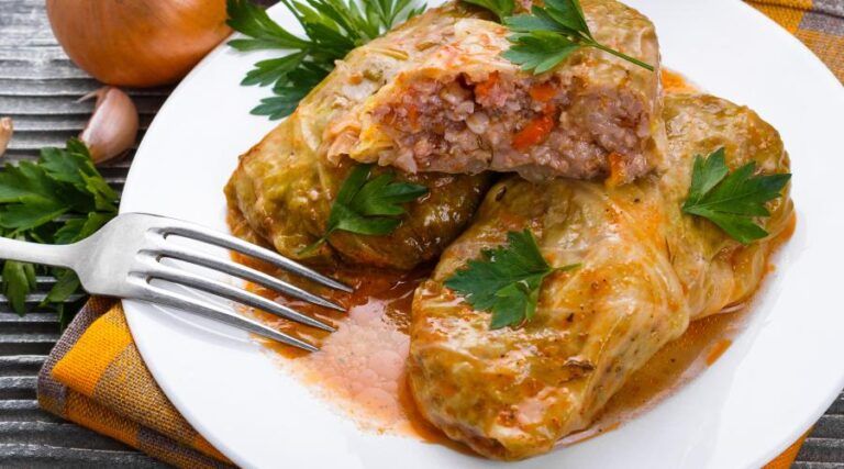 Kohlrouladen mit Hackfleisch-Reis-Füllung - einfach lecker